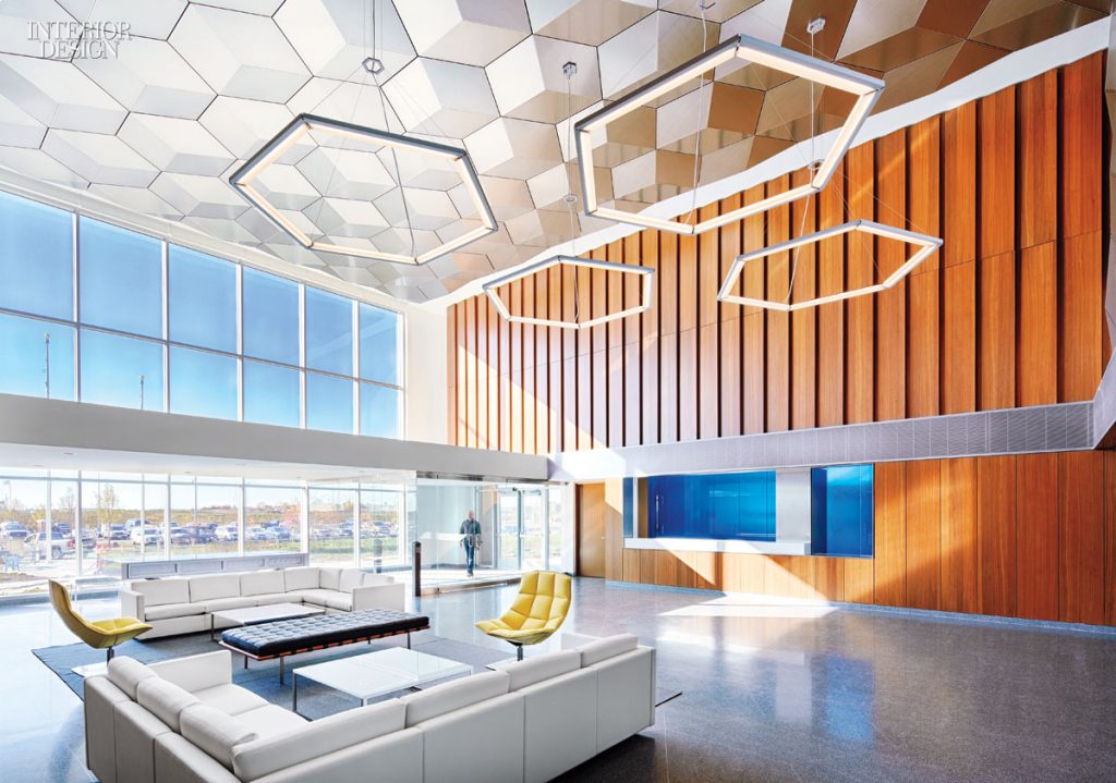 Standout: A diagonal pathway brings ease of movement, connecting office ...