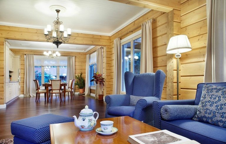 In the portfolio of Hall Oscar there are a lot of significant projects ...