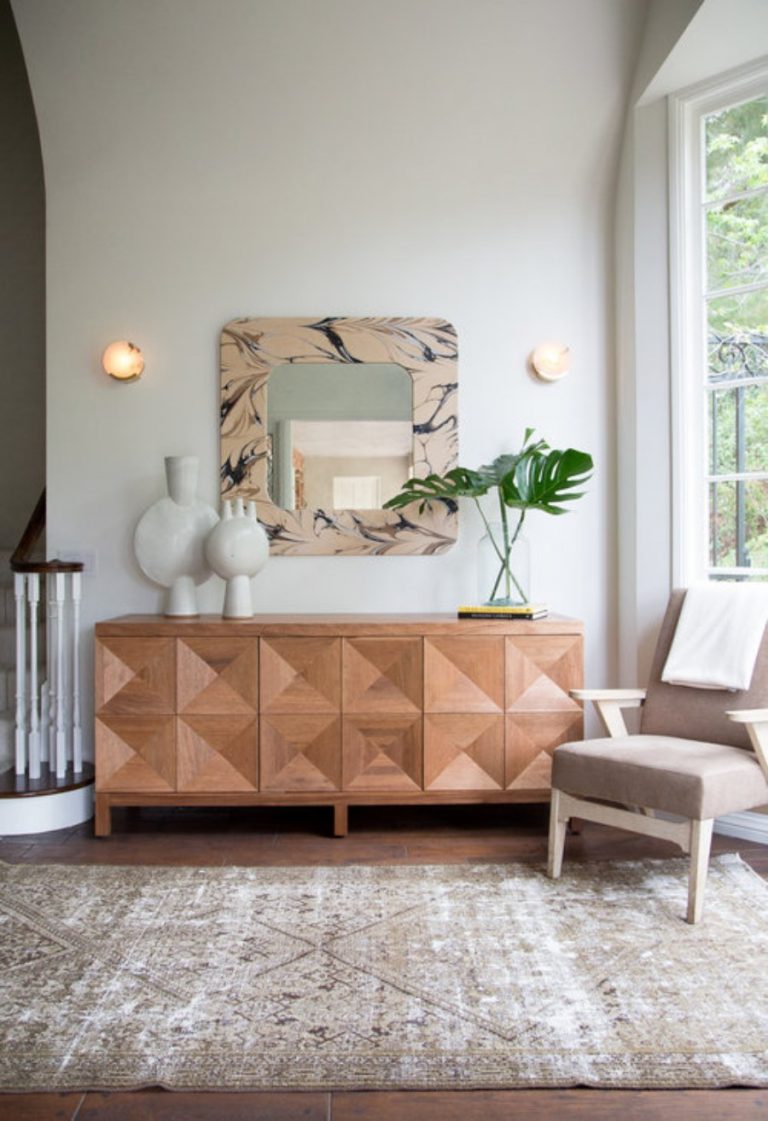 Georgia Tapert Howe – Classic Modern Elegance with a Practical Twist